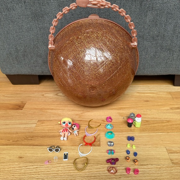 L.O.L. Surprise! | Toys | Lol Surprise Gold Glitter Ball With Two Dolls ...